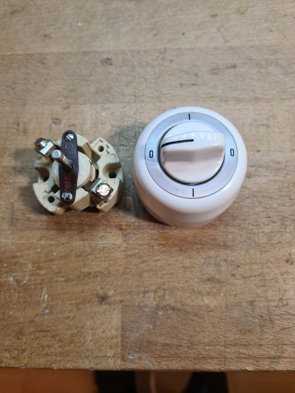 Interruttore rotativo vintage, per restauro perfetto! (Usato) a Riva ...