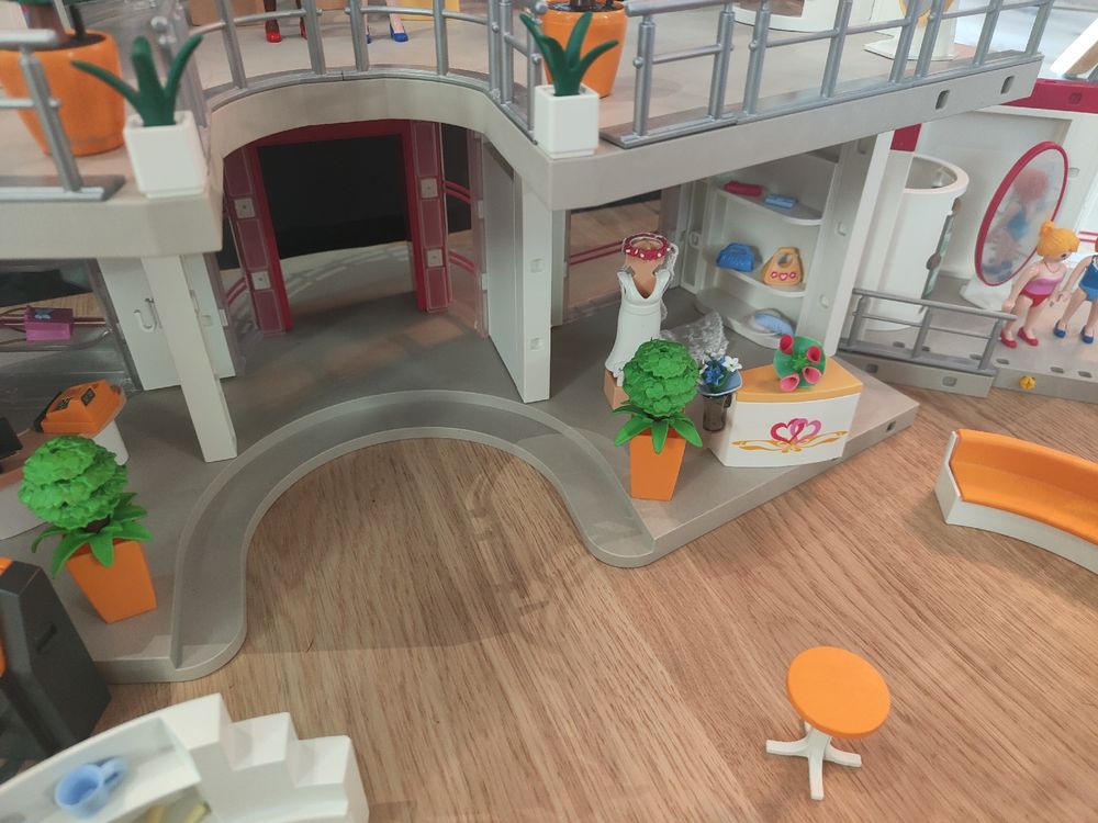 riesiges Playmobil Shoppingcenter Einkaufs Mall plus Laden (Gebraucht ...