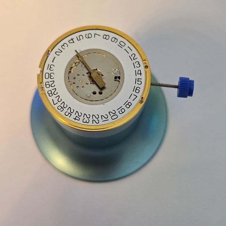 Mouvement Quartz F06 111 (D'occasion) à Tramelan pour CHF 5 – avec ...