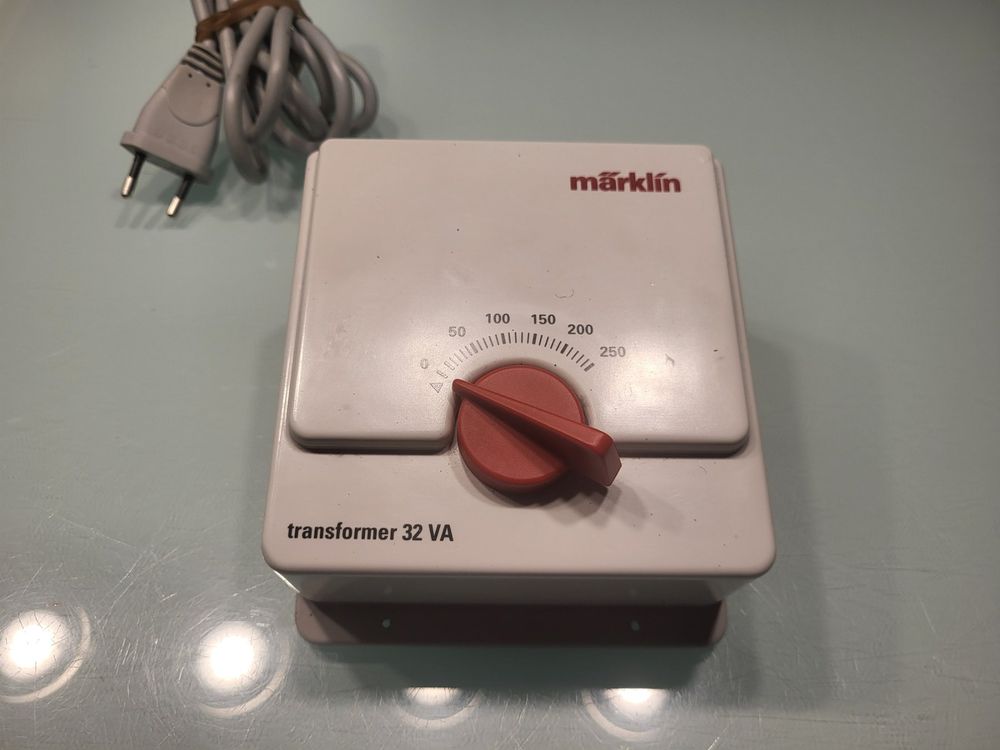 Märklin 6647 Trafo 32 VA AC Analog | Kaufen auf Ricardo