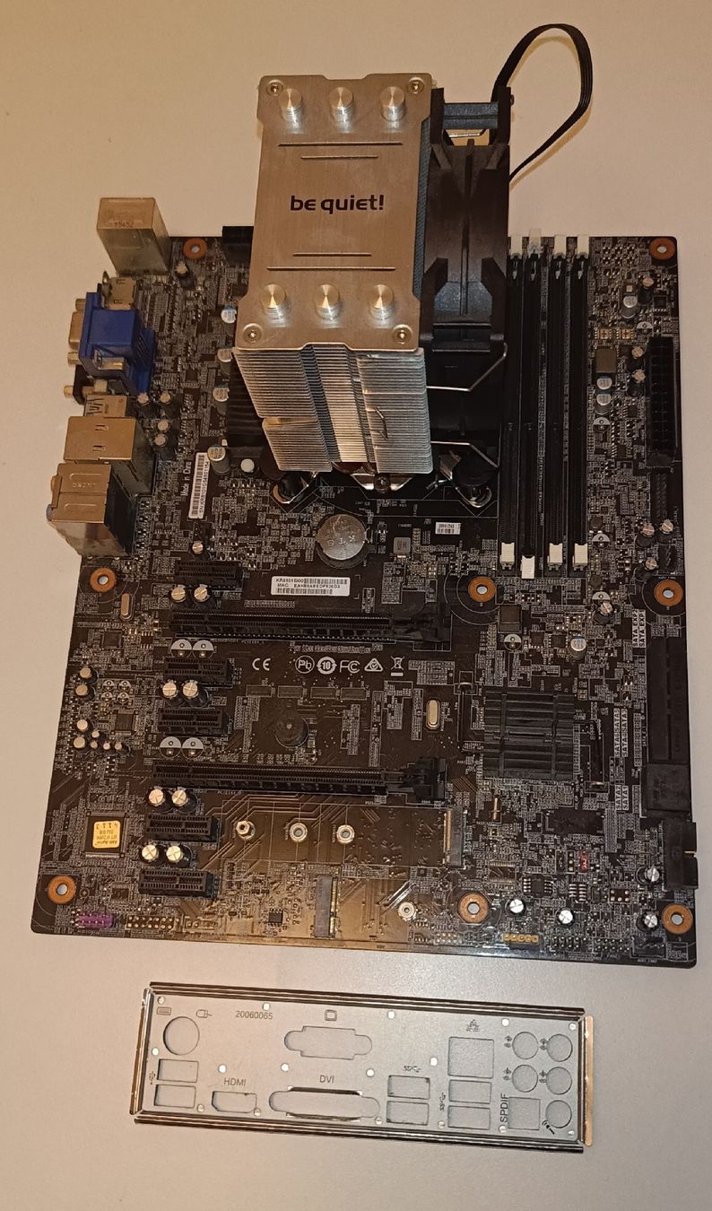 Motherboard Medion Z170H4-EA ver.1.0 + CPU Core i7 7700 (Gebraucht) in ...