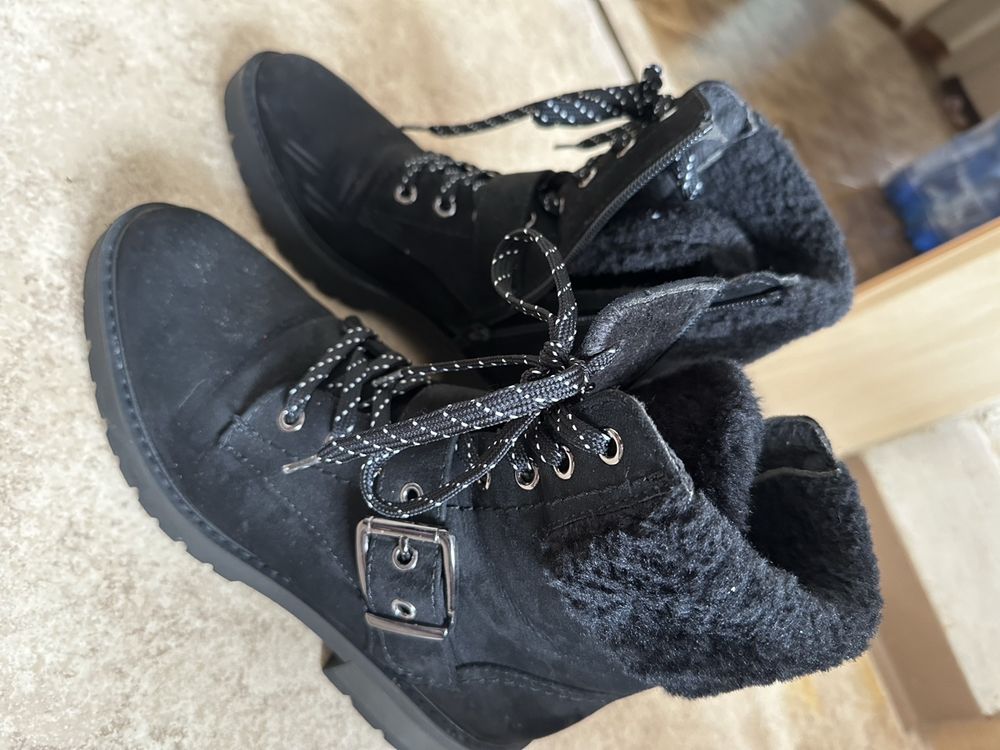 Winter shoe (Neu (gemäss Beschreibung)) in Matten b. Interl für CHF 25 ...