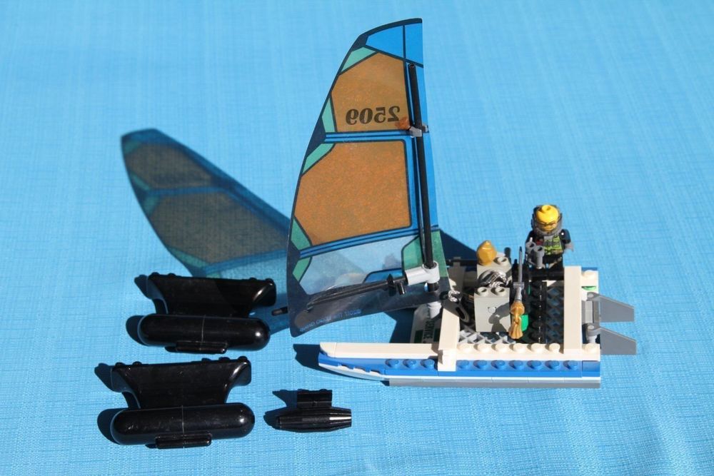 Lego, Segelboot mit Taucher und Seilwinde (Gebraucht) in Nesselnbach ...