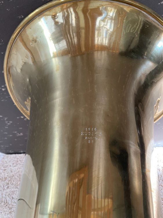 Tuba Bass Bb, Hug Basel, Miraphone (Gebraucht) in Unterägeri für CHF ...