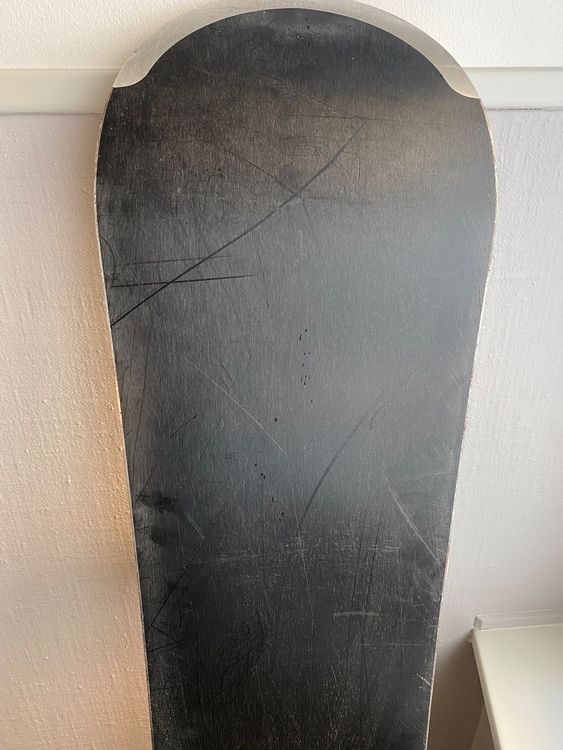 Snowboard Donuts Board by T. K., Länge 148 cm (Gebraucht) in Zürich für ...