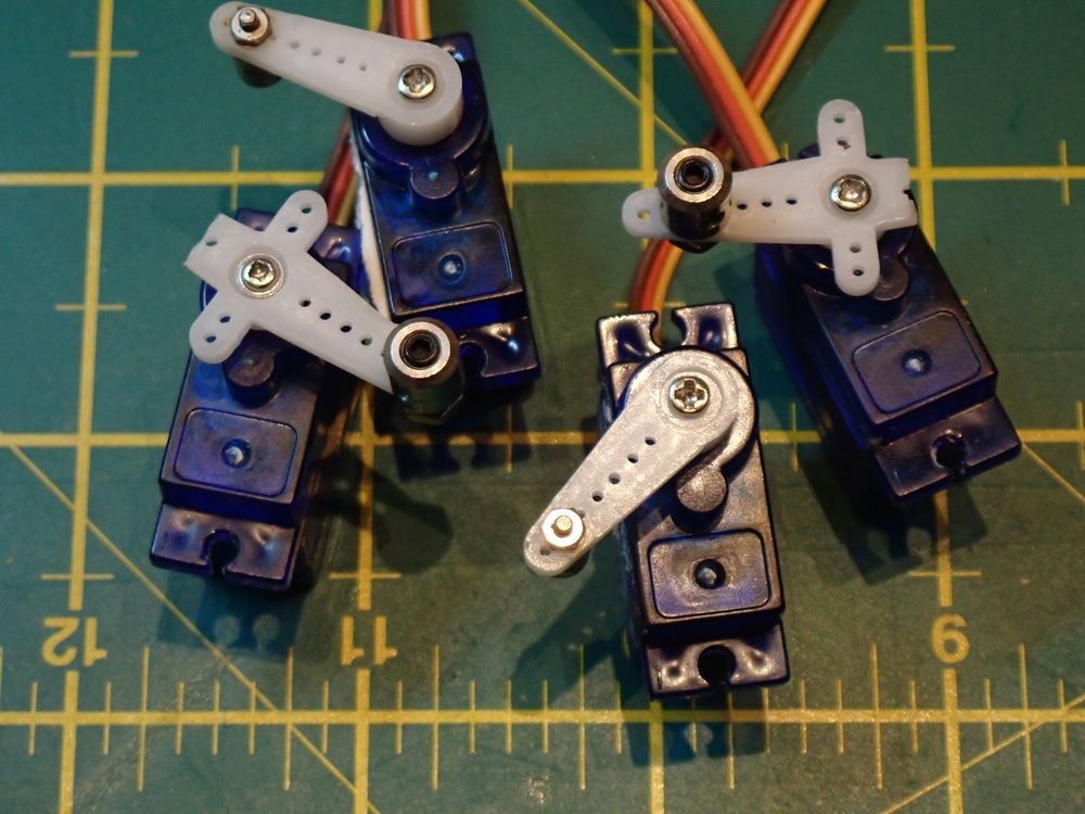 4 Servos Modelcraft Y-3009, ab 1.- (Gebraucht) in St. Margarethen TG ...