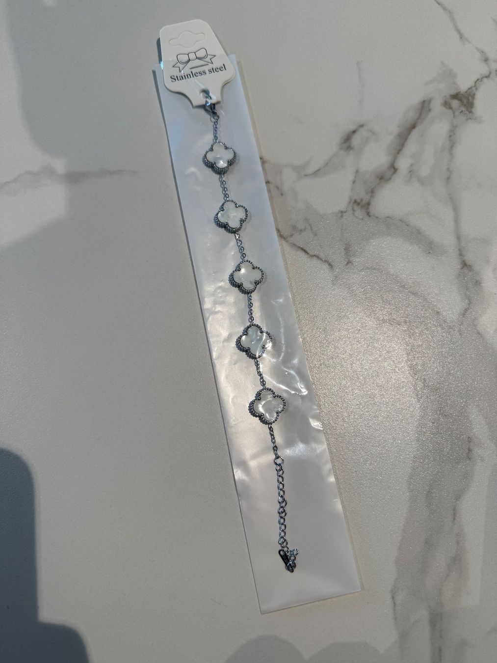 Lucky Clover Bracelet 🍀🤍 - New! Silver & White Pearl (Neu und ...