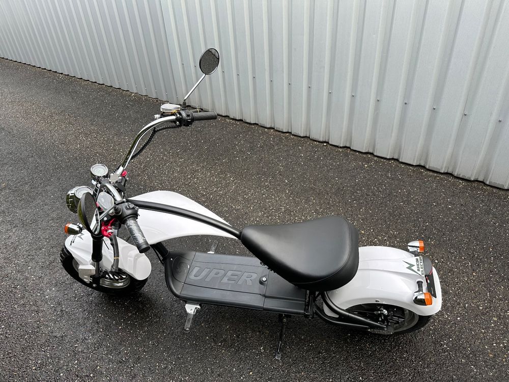 Scooter Eléctrique Chopper White (Gebraucht) in Courrendlin für CHF ...