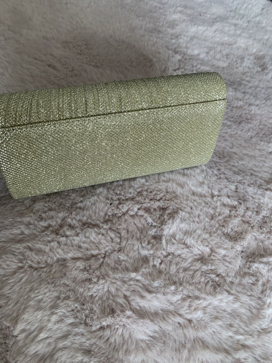 Superbe pochette dorée Michelle Moon (Neuf avec emballage d'origine) à ...