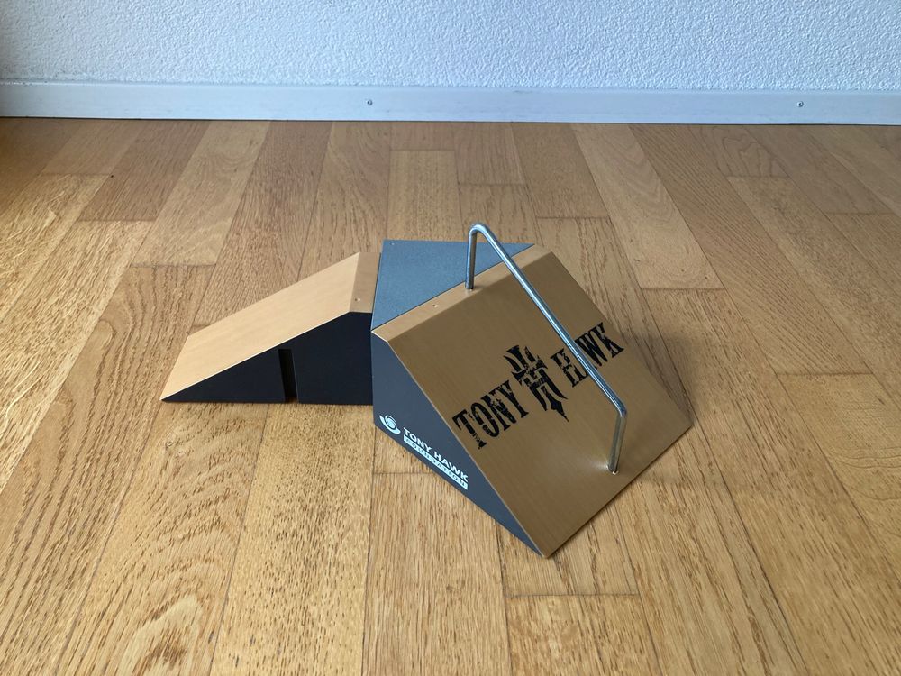 Techdeck Halfpipe & Grind Rail / Ramp (Neu (gemäss Beschreibung)) in ...