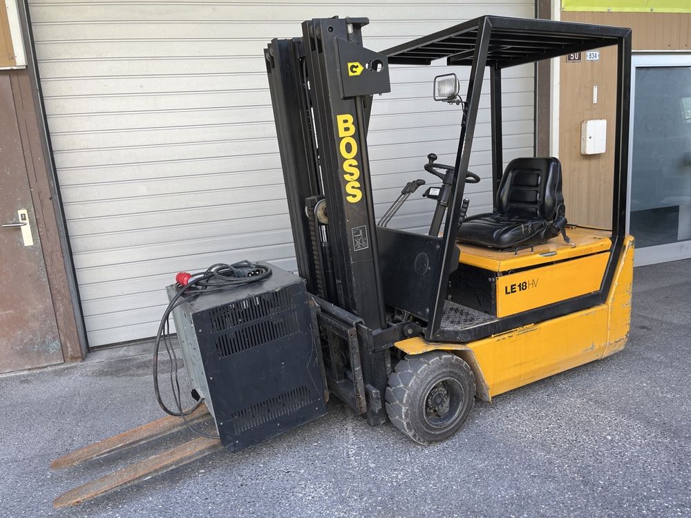 BOSS Stapler LE18 HV 1.8T | Kaufen auf Ricardo