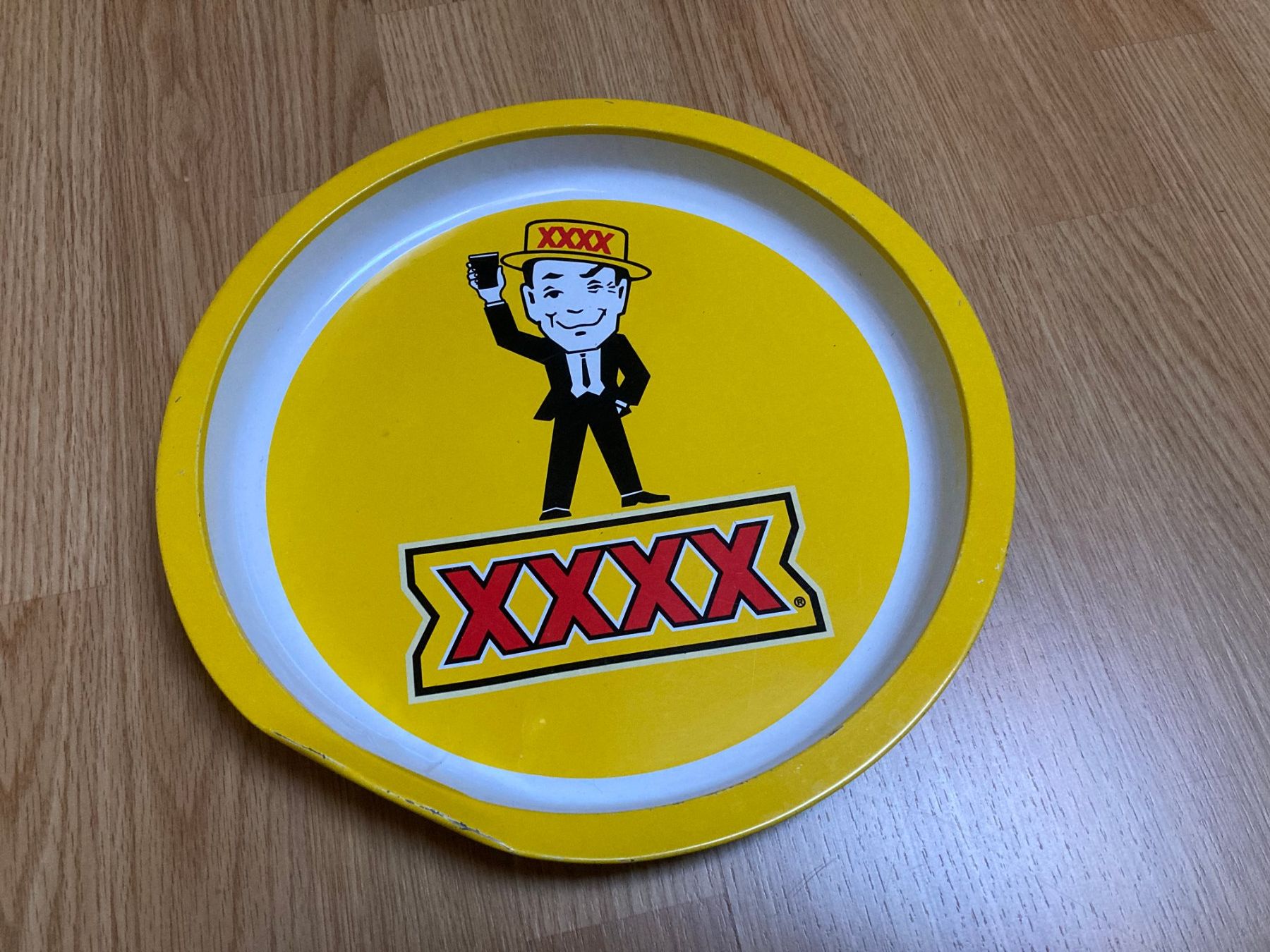 Plateau de service XXXX Beer, accessoire bar (Défectueux) à Biel/Bienne ...