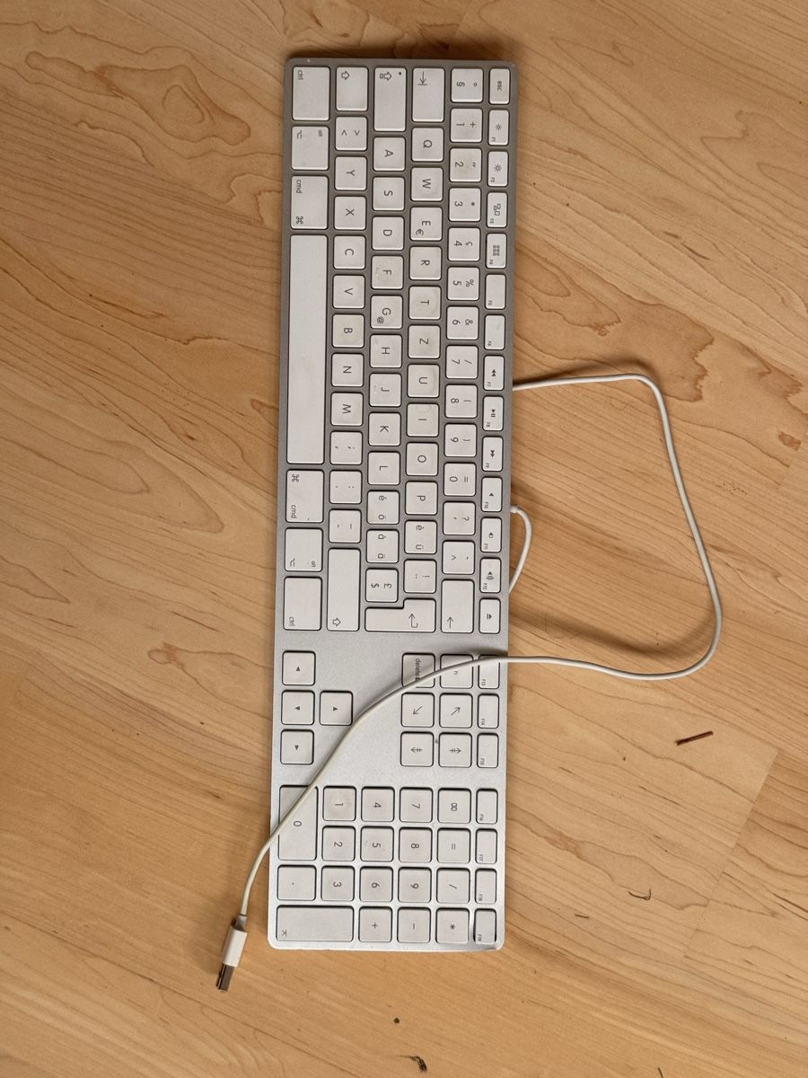 Apple USB Keyboard (Gebraucht) in Stallikon für CHF 11 – mit Lieferung ...