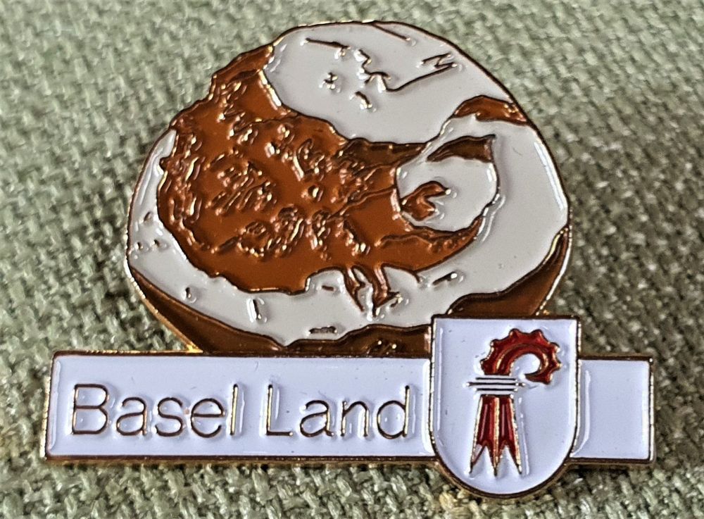 D663 - Pin Basel Land Brot (Gebraucht) in Reinach BL für CHF 2 – mit ...