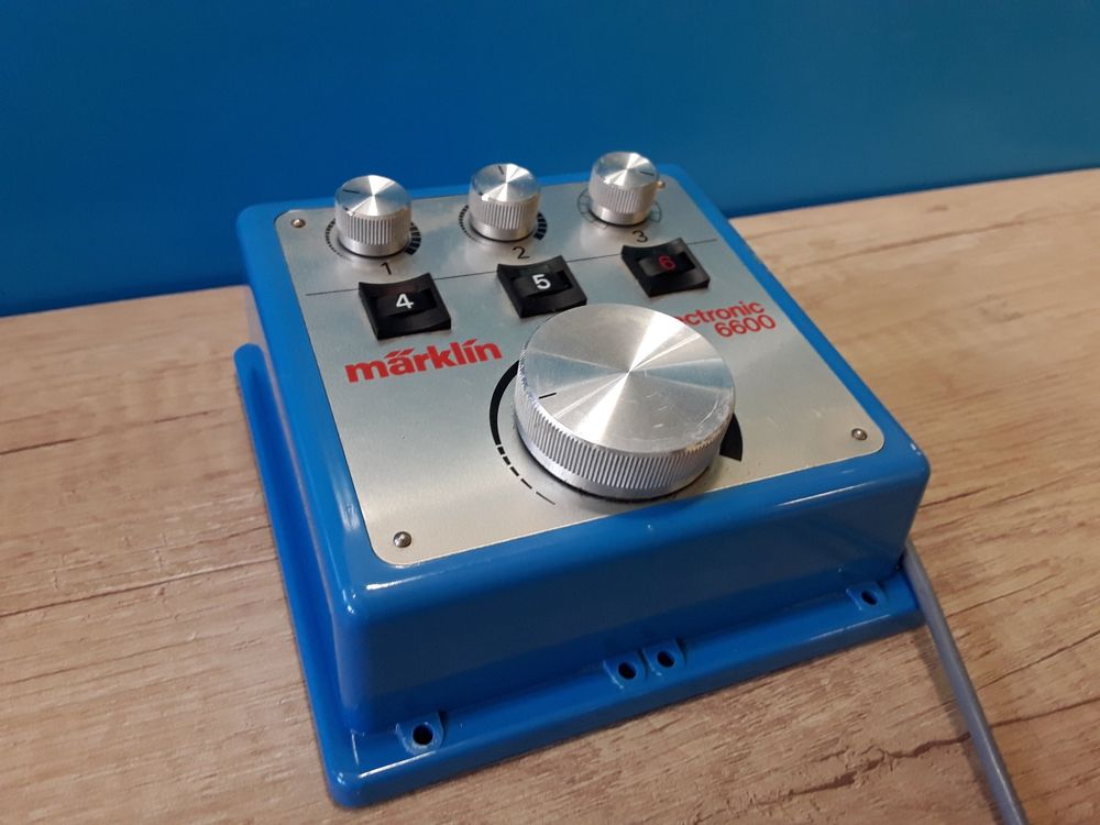 Modelleisenbahn _ Märklin 6600 Elektronik-Fahrgerät analog | Kaufen auf ...