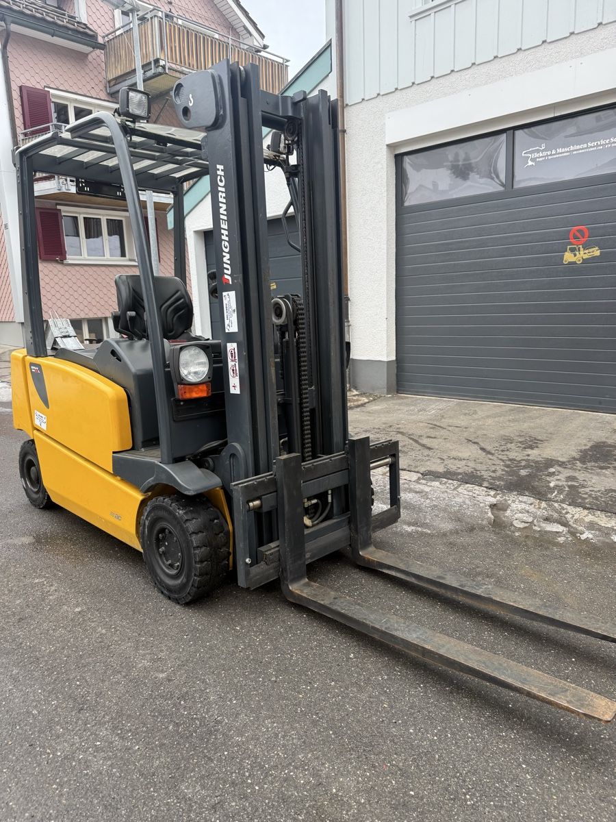 Stapler Gabelstapler Elektro Jungheinrich mit Strassenzulass (Gebraucht ...