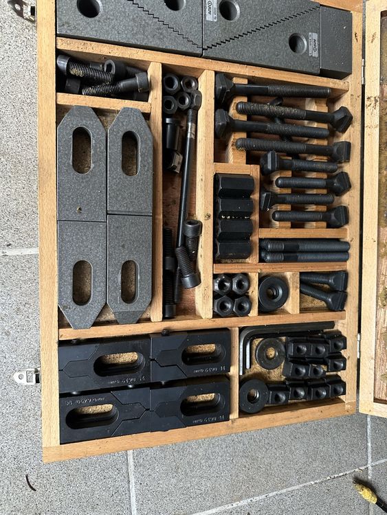 AMF Spannpratzen sortiment (Gebraucht) in Wolfwil für CHF 200 – mit ...