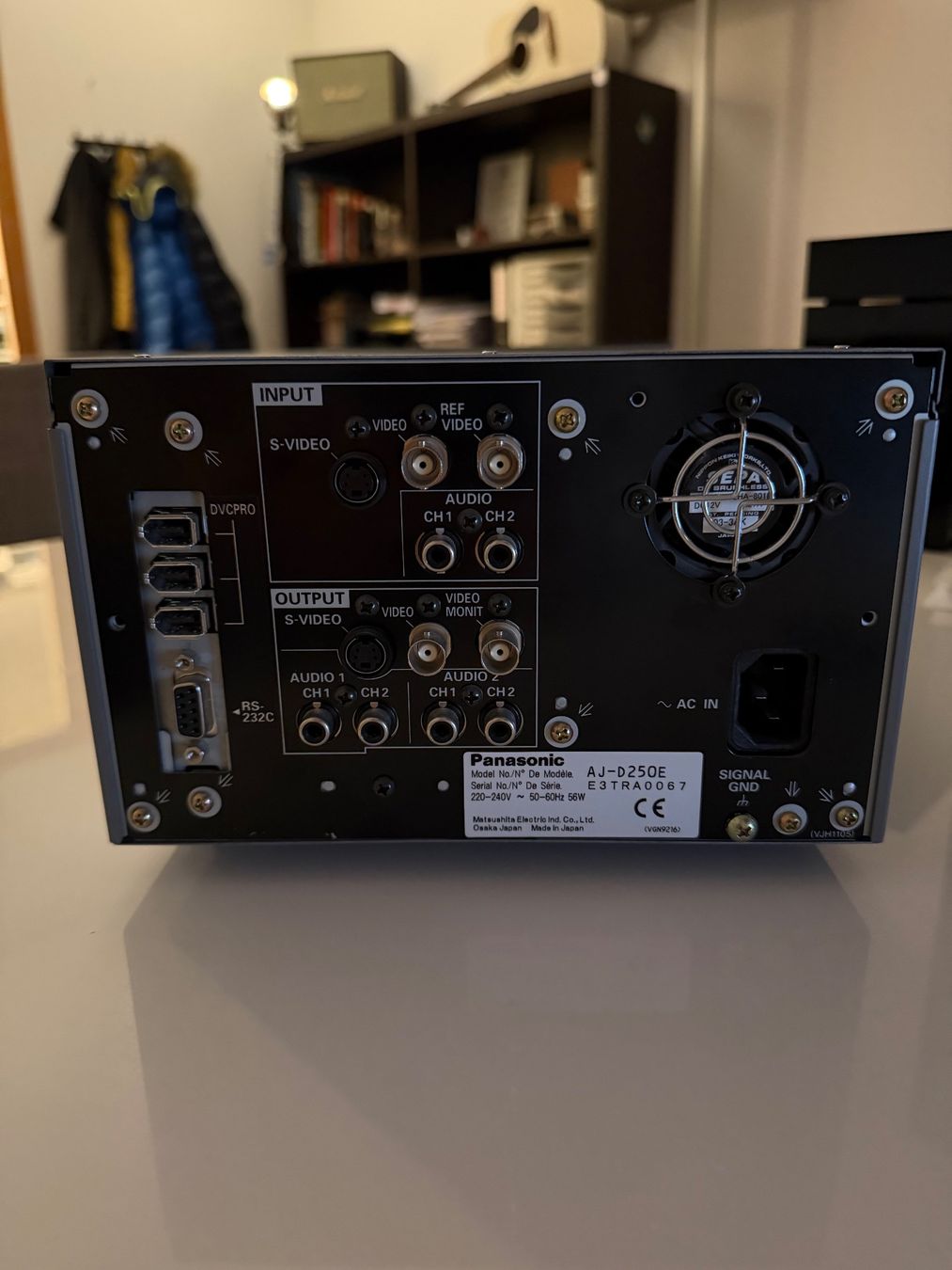 Panasonic AJ-D250E – DVCPro Digital Video Cassette Recorder (Gebraucht) in Zürich für CHF 100 ...