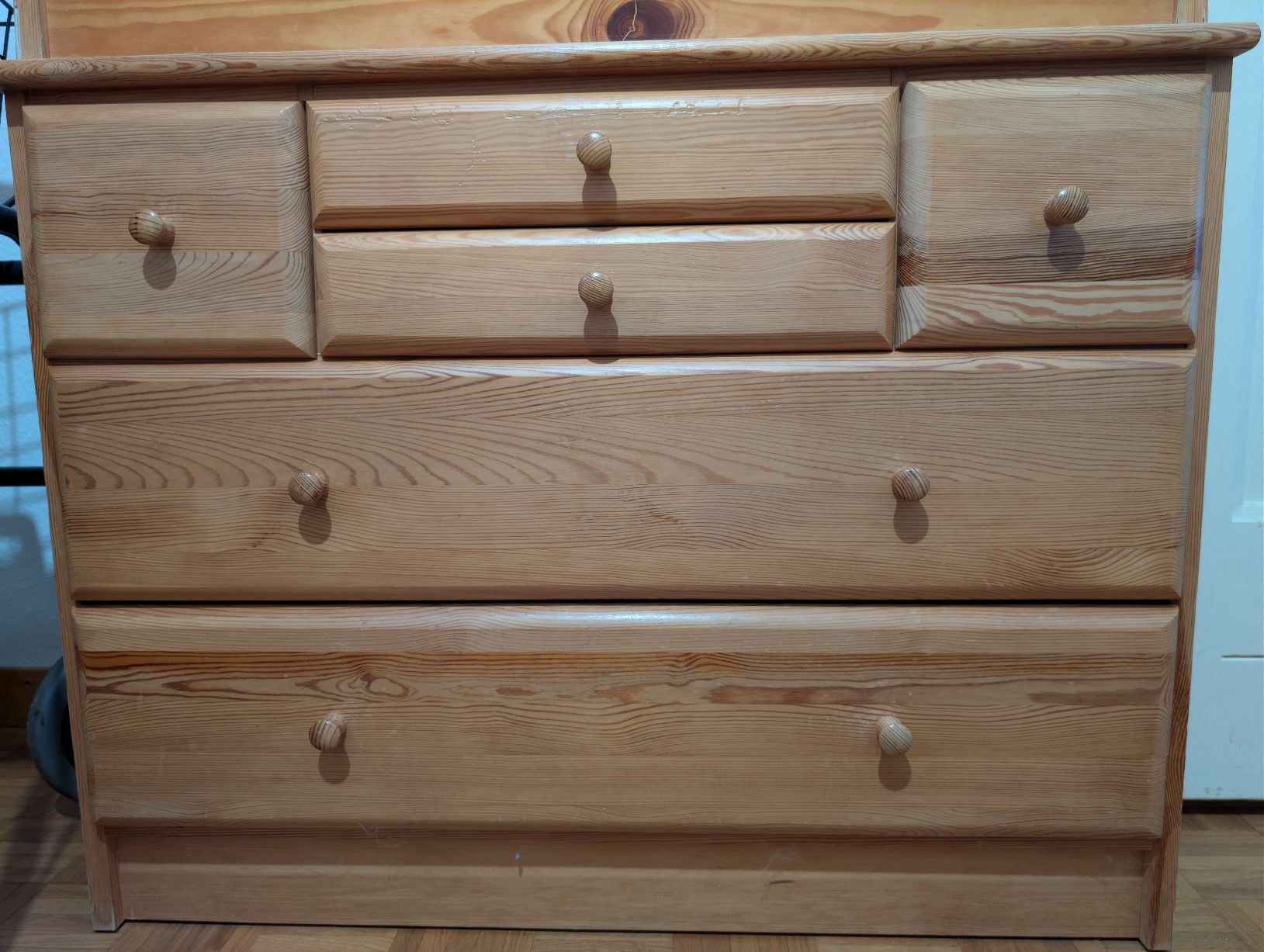 Commode en bois (D'occasion) à Colombier NE pour CHF 20 – retrait ...