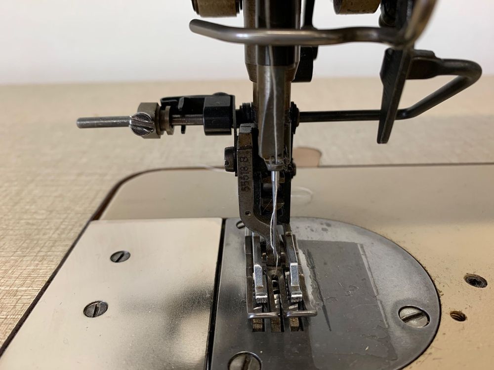 Industrienähmaschine Pfaff 487 mit Differential-Transport (Gebraucht ...