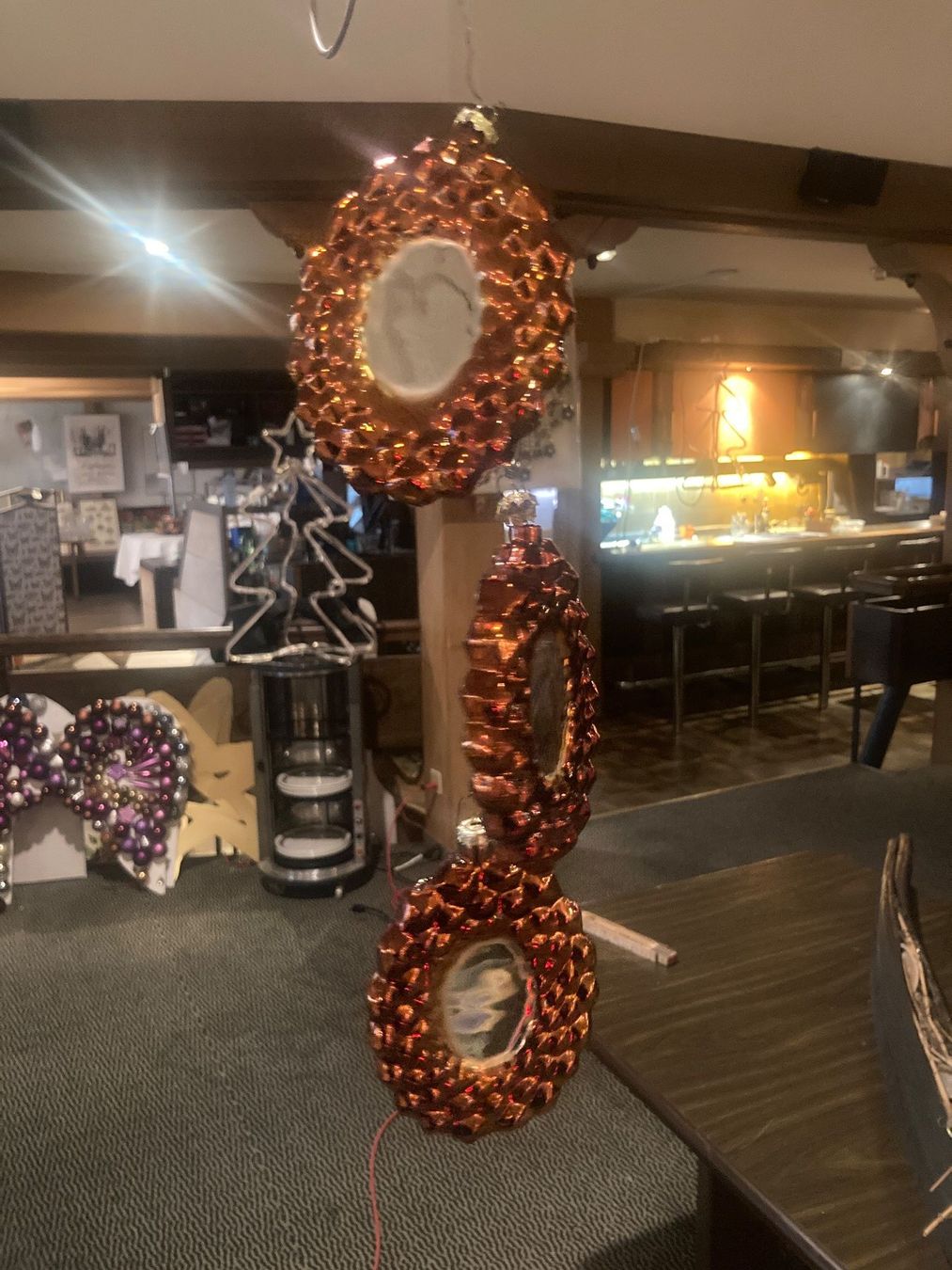 Christbaumschmuck "Schneewittchenspiegel" (Gebraucht) in Rothrist für CHF 6.5 – nur Abholung auf ...