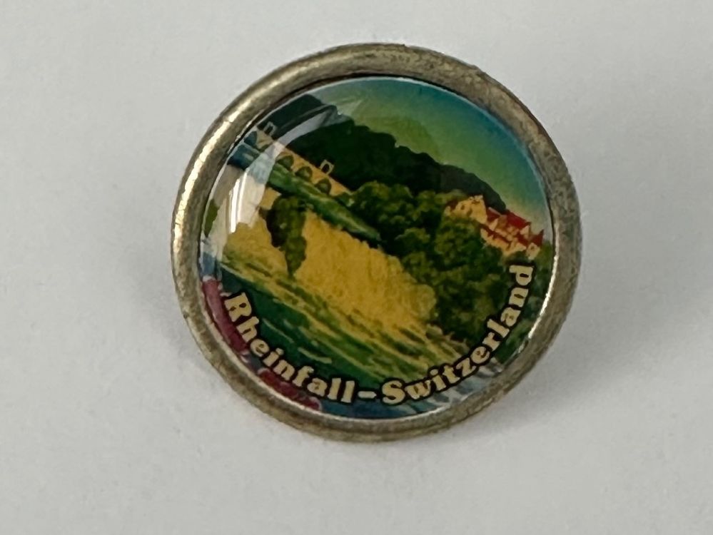 Rheinfall Schweiz Pin (Gebraucht) in Gutenswil für CHF 4 – mit Lieferung auf Ricardo kaufen