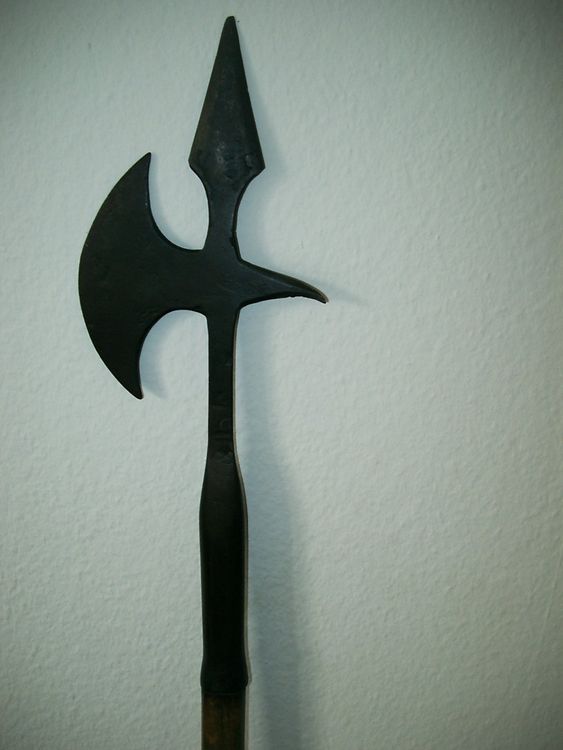 Hellebarde, handgeschmiedet,antik | Kaufen auf Ricardo