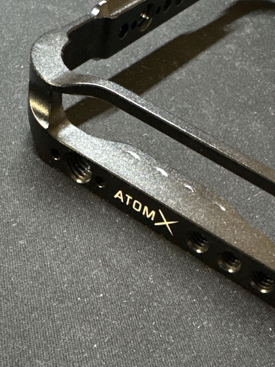 CAGE SMALL RIG POUR ATOMOS SHINOBI À 1.- (D'occasion) à Farvagny-le ...