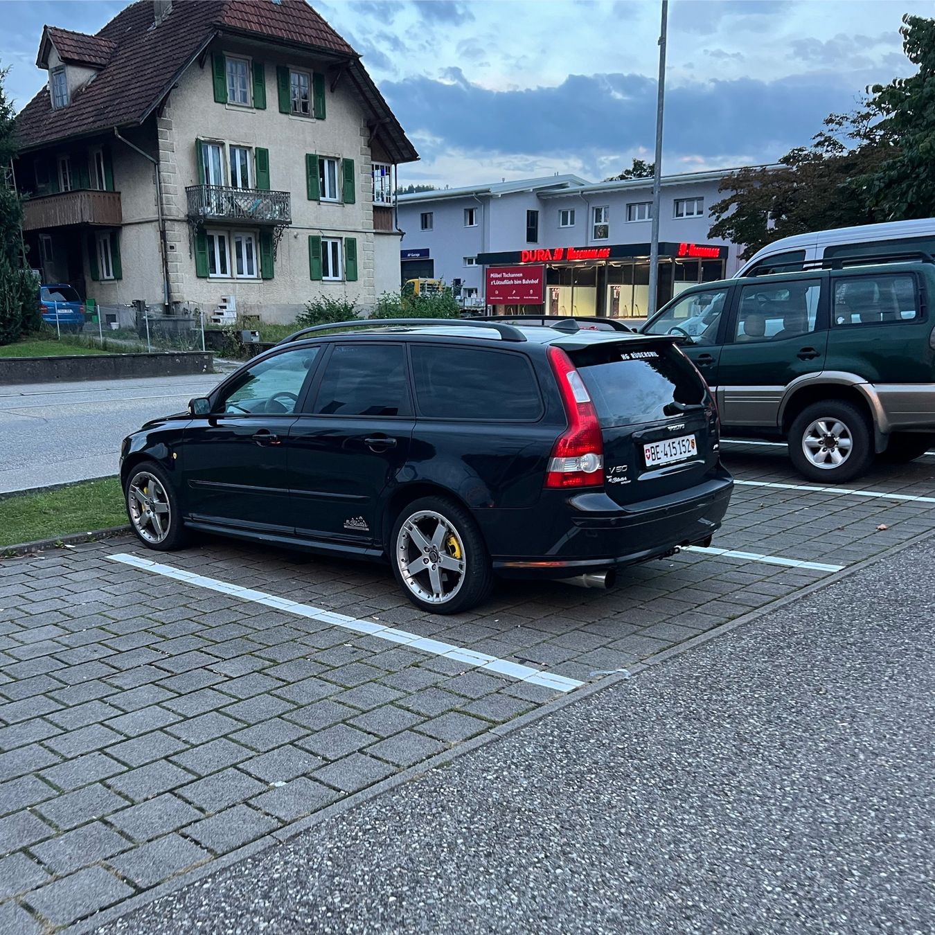 Volvo V50 T5 AWD R-Design (Gebraucht) in Schwanden i. E. für CHF 1500 ...