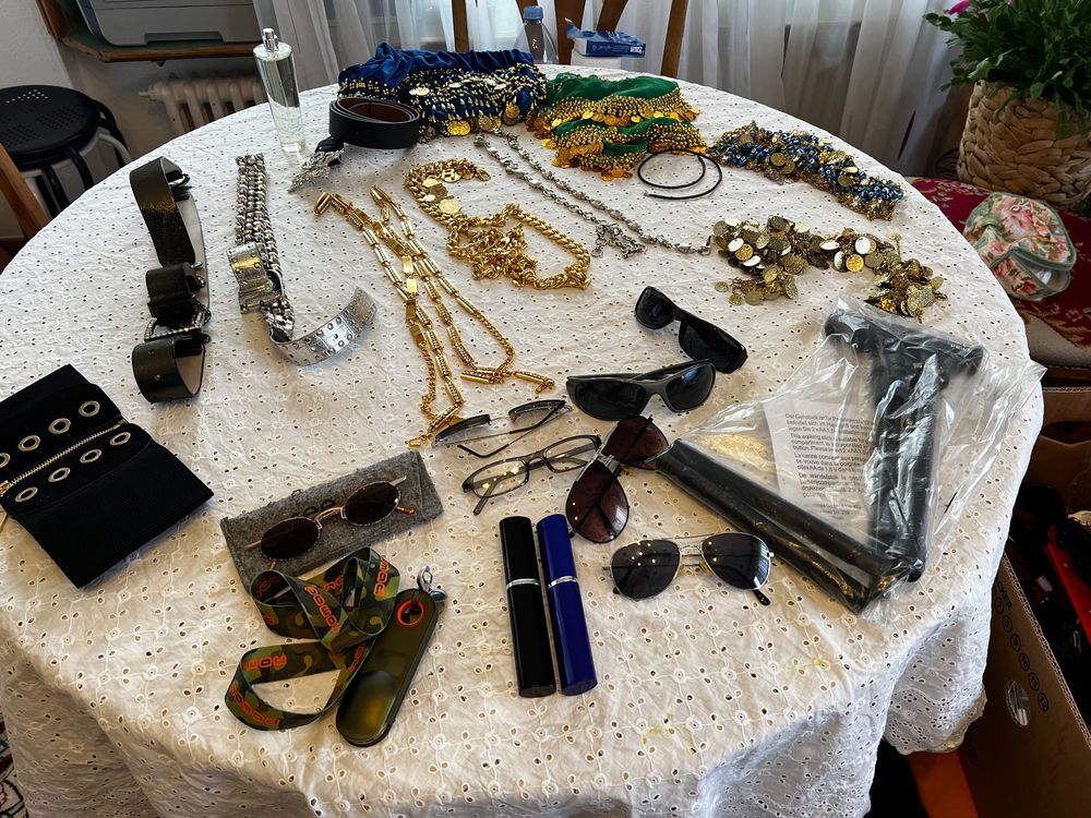 Nur ab Fr.1-(6) (Gebraucht) in Illnau-Effretikon für CHF 17 – nur Abholung auf Ricardo kaufen