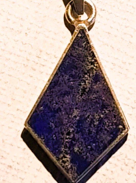 Silberanhänger mit Lapislazuli Stein (Gebraucht) in Oberwil b. Zug für CHF 8.9 – mit Lieferung ...