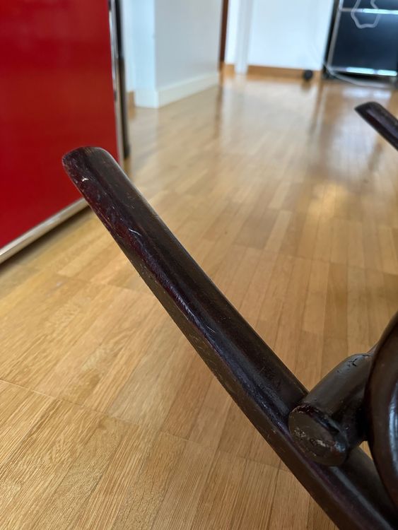 Thonet Schaukelstuhl Nr. 10 Bugholz Sessel 1900 antik (Gebraucht) in Basel für CHF 270 – nur ...