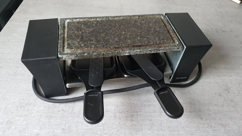 Raclettegrill für 2 Personen von Trisa mit Steinplatte (Gebraucht) in ...