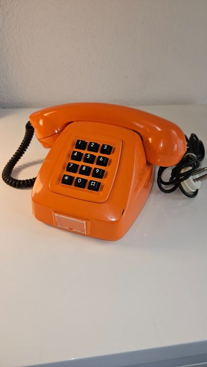 Vintage Telefon PTT 70er Jahre orange (Gebraucht) in Gunzwil für CHF 82 ...
