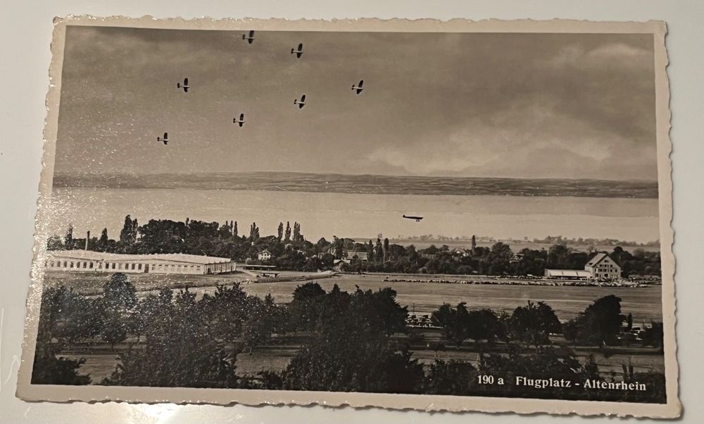 AK Altenrhein, Fliegerstaffel über dem Flugplatz 1947 (Gebraucht) in ...