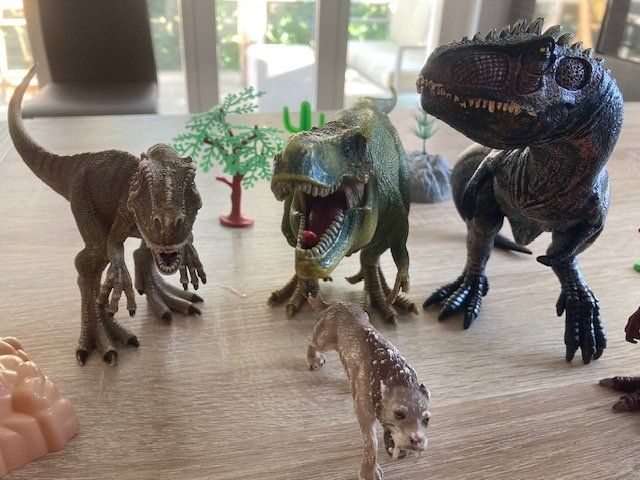 Schleich Dinosaurier Fleischfresser (Gebraucht) in Kölliken für CHF 47 ...
