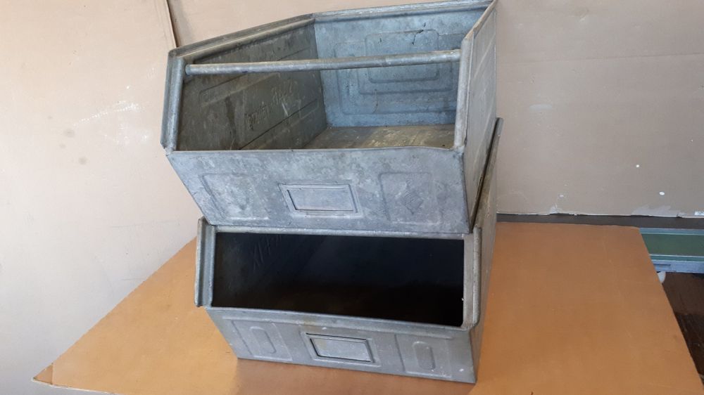 2x Stapelbare Metallkisten, Rapidbox Schäfer (Gebraucht) in Madiswil ...