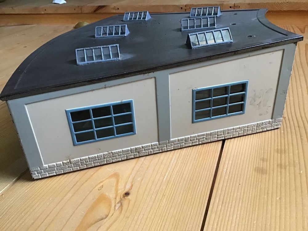 märklin 7028, dreiständiger lokschuppen (Gebraucht) in für CHF 79.9 ...