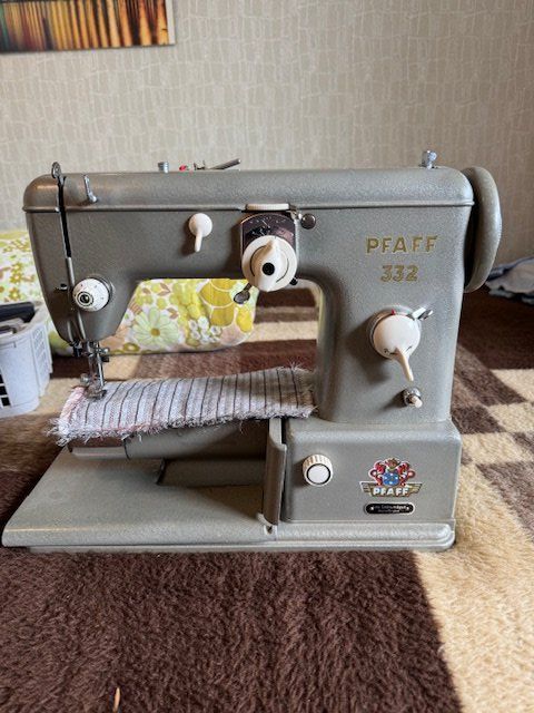Nähmaschine Pfaff 332 (Gebraucht) in Bolligen für CHF 30 – nur Abholung ...