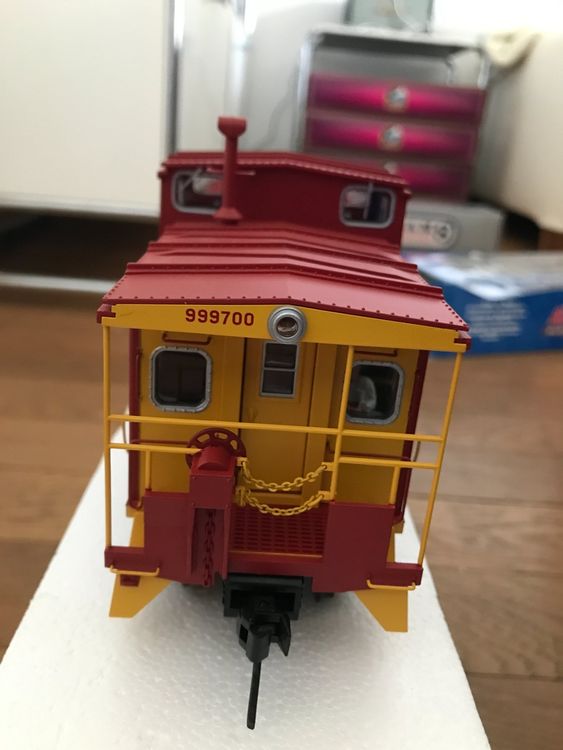 Atlas Santa Fe Merger 7621 EV Caboose 999700 Limited Edition (Neu und ...