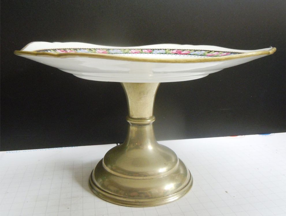 TAFELAUFSATZ / TELLER MIT METALLFUSS JUGENDSTIL (Gebraucht) in Matzingen für CHF 11 – mit ...