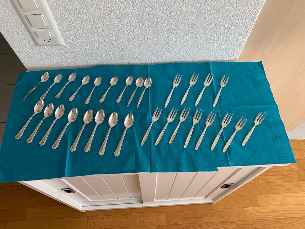 Silberbesteck (Gebraucht) in Baar für CHF 5 – mit Lieferung auf Ricardo kaufen