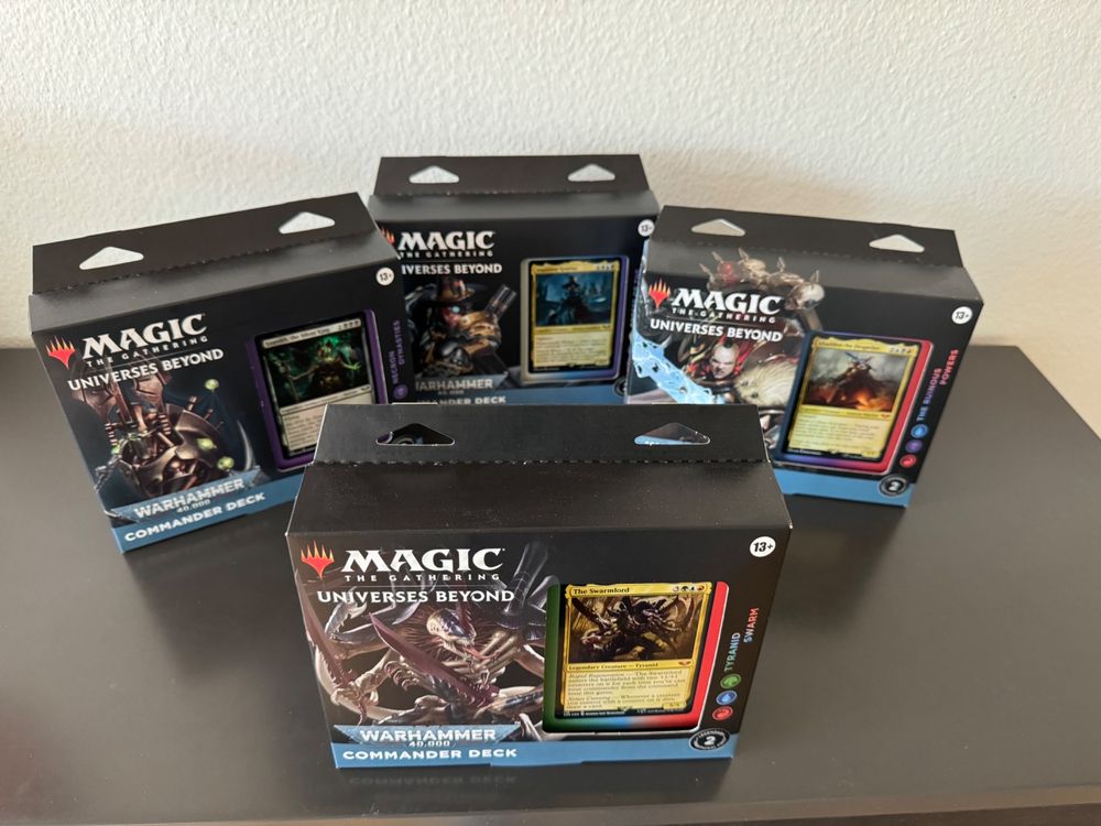 Magic The Gathering - Warhammer 40K - Alle Precons (E) (Neu und originalverpackt) in Greifensee ...
