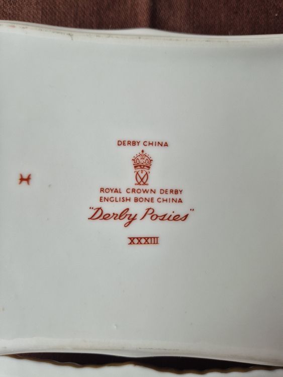 Royal Crown Derby "Derby Posies" Schmuckdose, Top Zustand! (Neu (gemäss ...