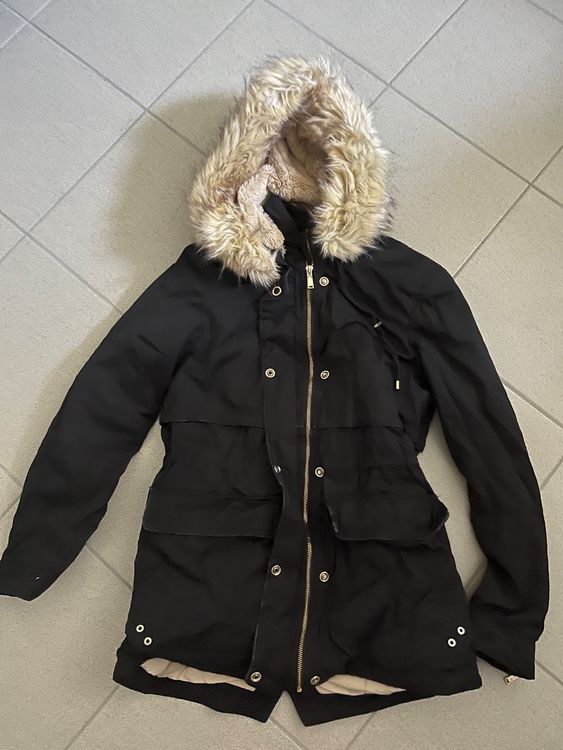 Zara Damen Winterjacke Gr. 34 (Gebraucht) in Schönenbuch für CHF 1 – mit Lieferung auf Ricardo ...