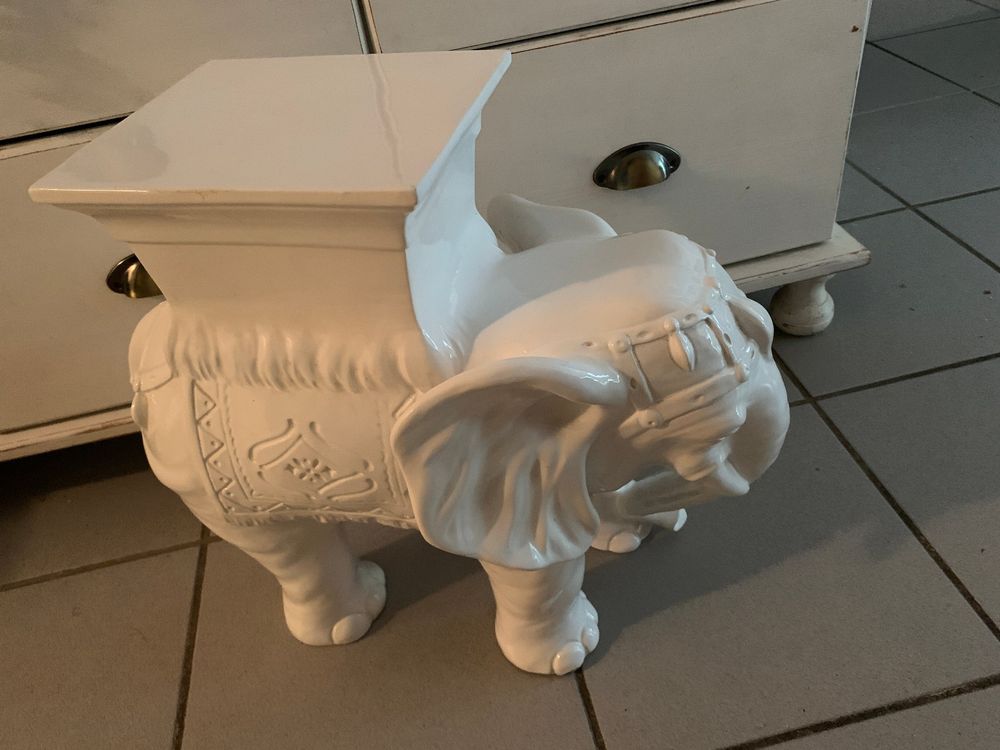 Blumensäule Elefant Porzellan weiss, ca. 25x43x Höhe 40cm (Gebraucht ...