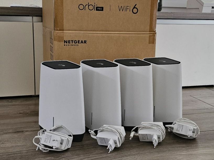 WLan Netgear Orbi pro Mesh-System SXK80B4-100EUS 4er Set (Gebraucht) in ...