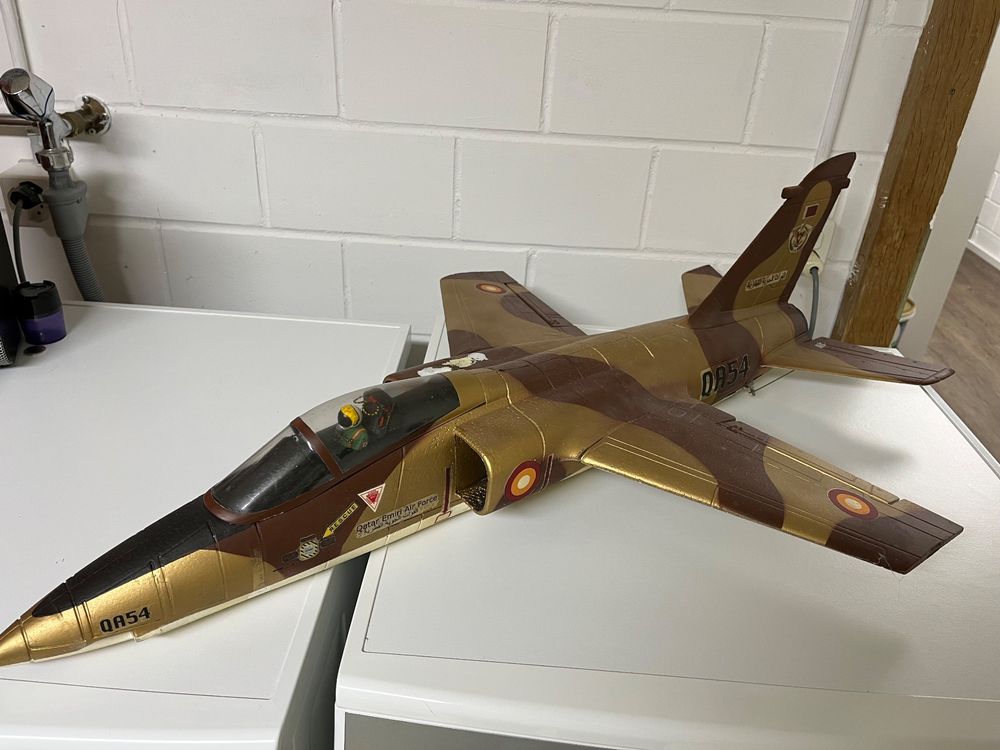 AMX Jet Robbe Qatar Emiri Air Force (Gebraucht) in Avry-sur-Matran für ...