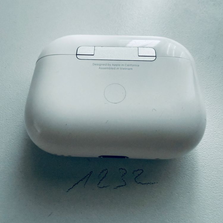 Original Apple Ladecase A2968 für AirPods Pro 2 Gen. USB-C (Neu (gemäss ...