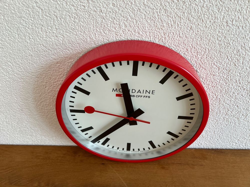 Mondaine SBB Clocks – A990.CLOCK.11SBC (Neu (gemäss Beschreibung)) in ...